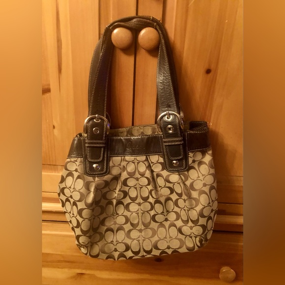 Coach | Bags | Coach Signature Brown Jacquard Buckle Handle ...